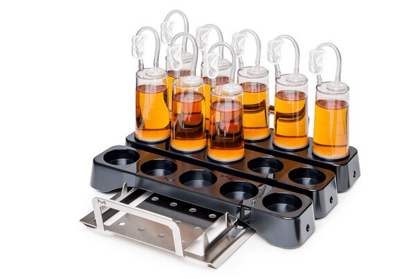 Steritest™ carrying trays for transport and incubation of media-filled ...